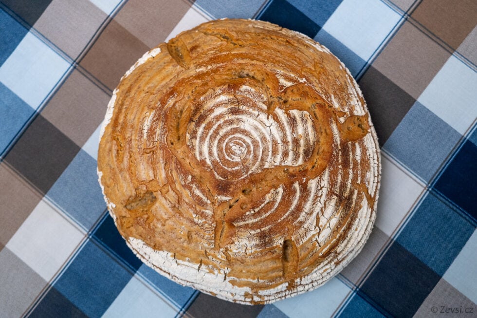 Základní recept na kváskový žitno-pšeničný chléb Šumava - Zevsi.cz